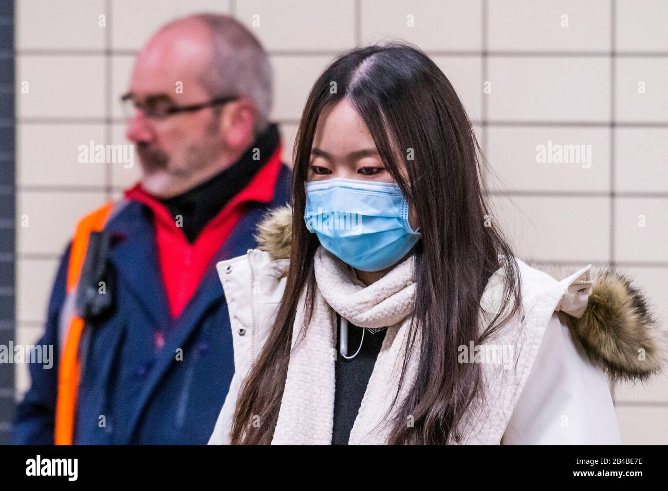 Protection from coronavirus hi-res stock photography and images - Alamy