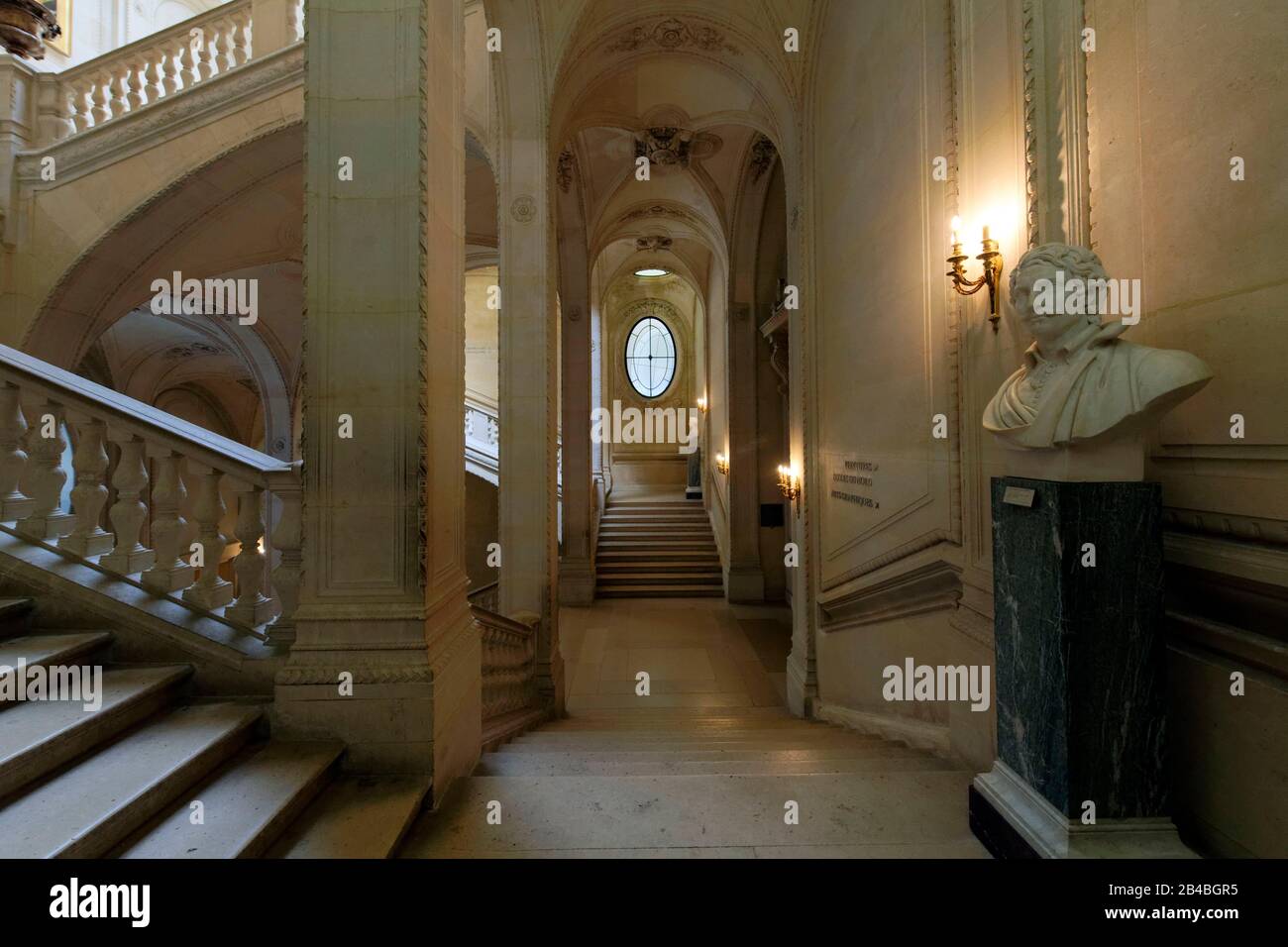 France, Paris, UNESCO World Heritage Site, Louvre museum, Daru stairway ...