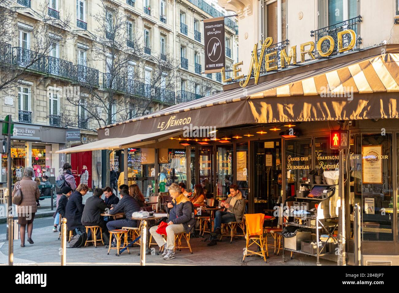 Rue du midi hi-res stock photography and images - Alamy