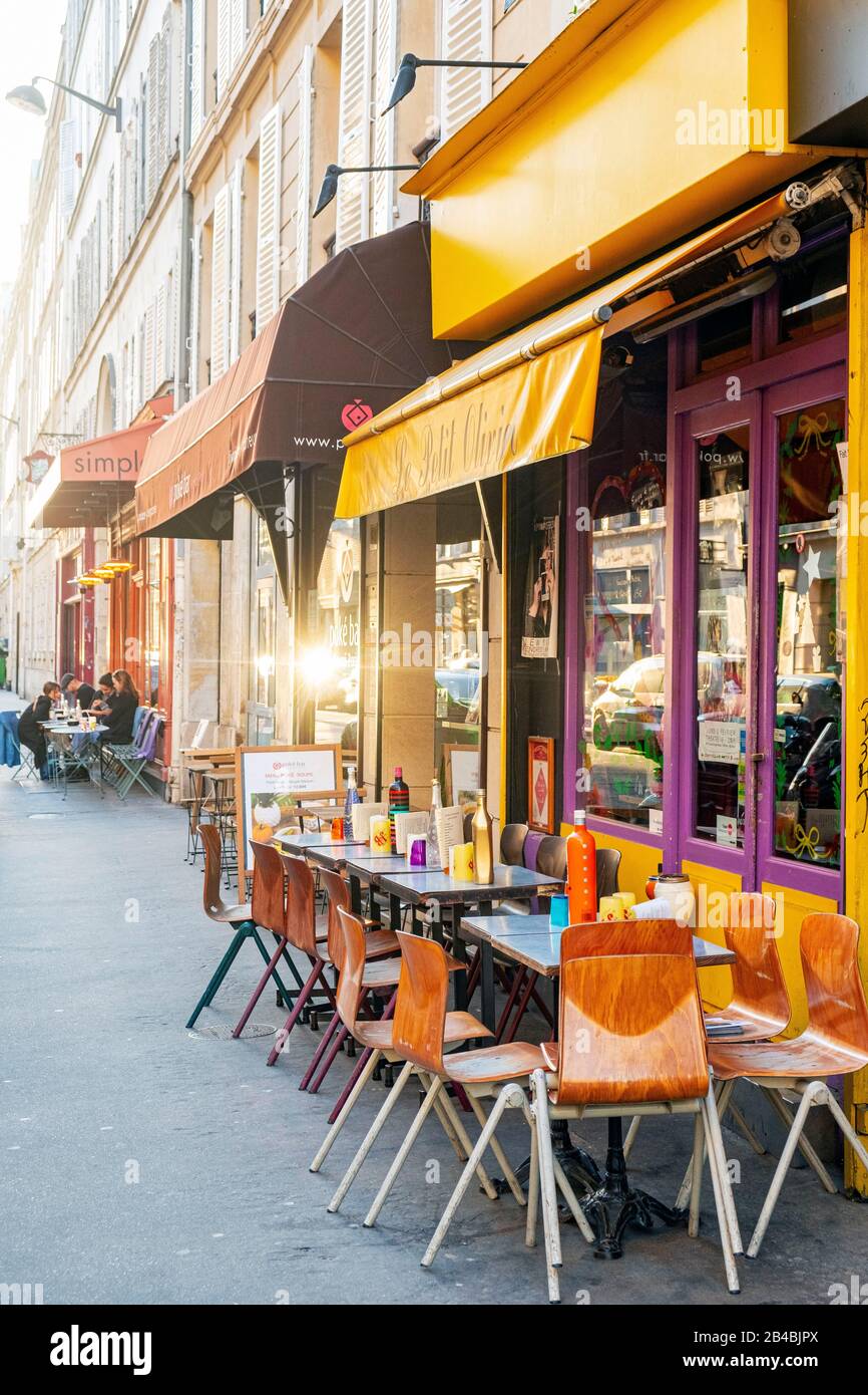 Rue de cherche midi hi-res stock photography and images - Alamy