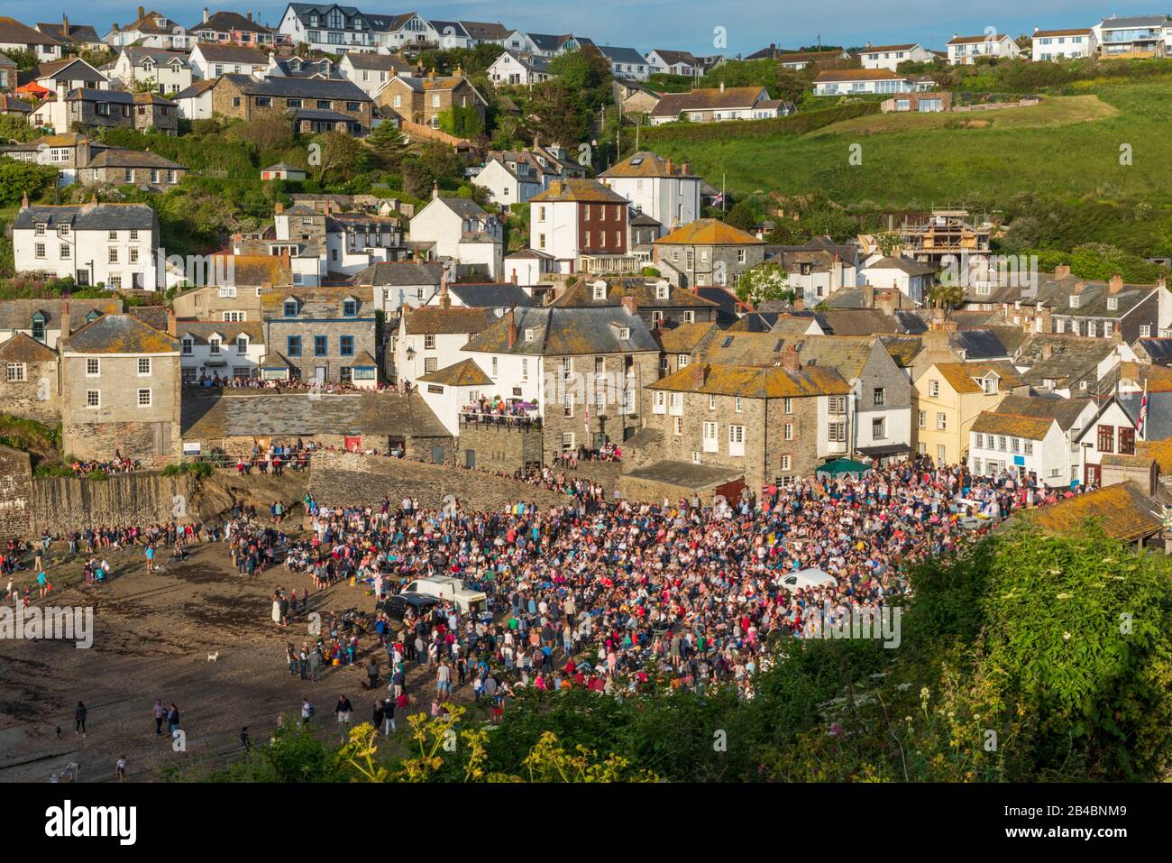 United Kingdom, England, Cornwall, Port Isaac, Crowd on the Platt ...