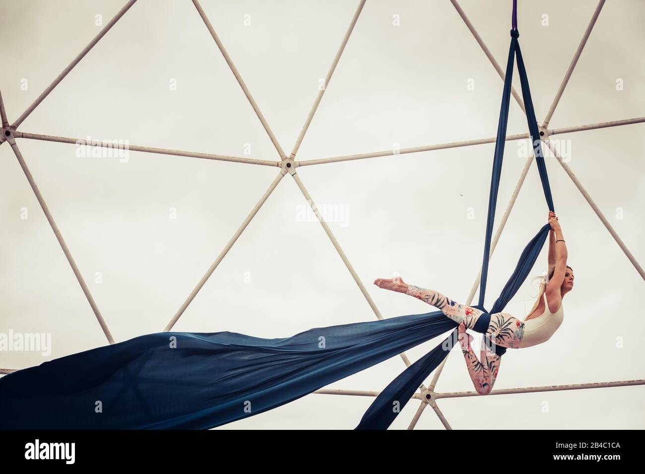 Sport healthy lifestyle people alternative dance in the sky balanced ...