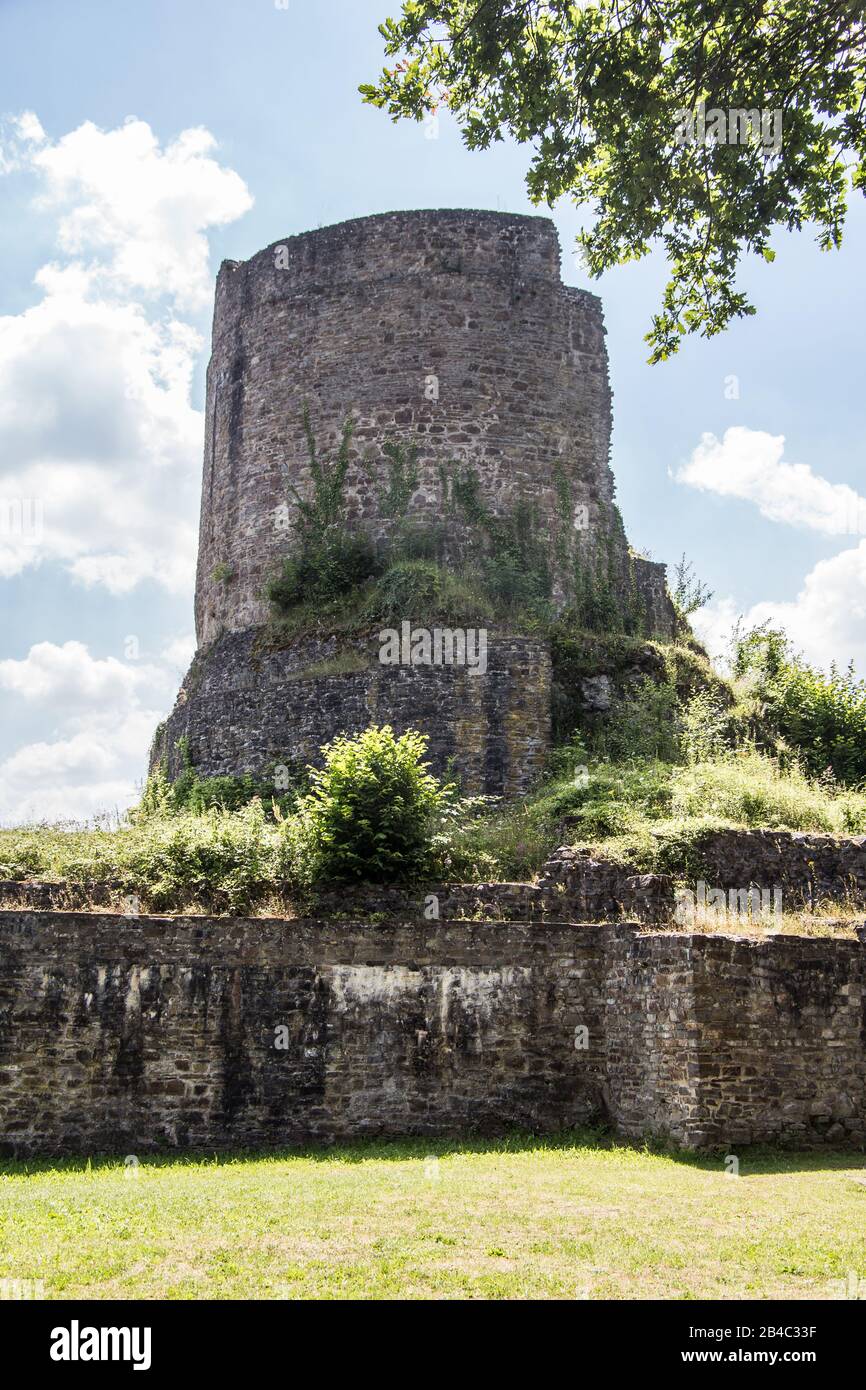 Old windeck castle hi-res stock photography and images - Alamy