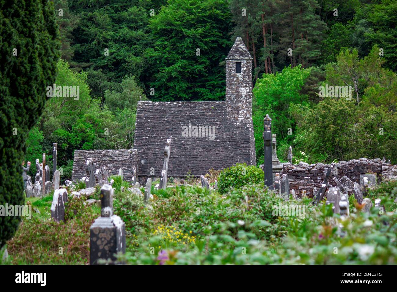 Old stone church hi-res stock photography and images - Alamy