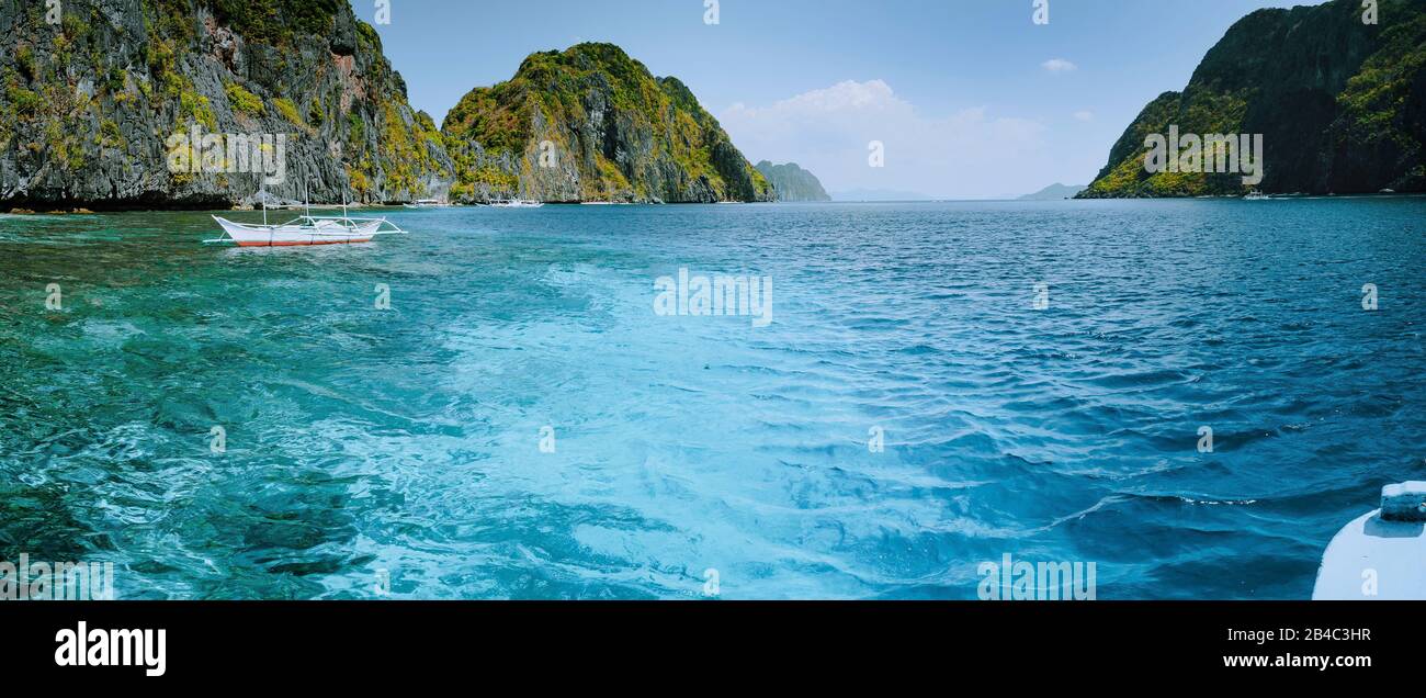 Palawan Bacuit archipelago. Panoramic shot of ocean strait between ...