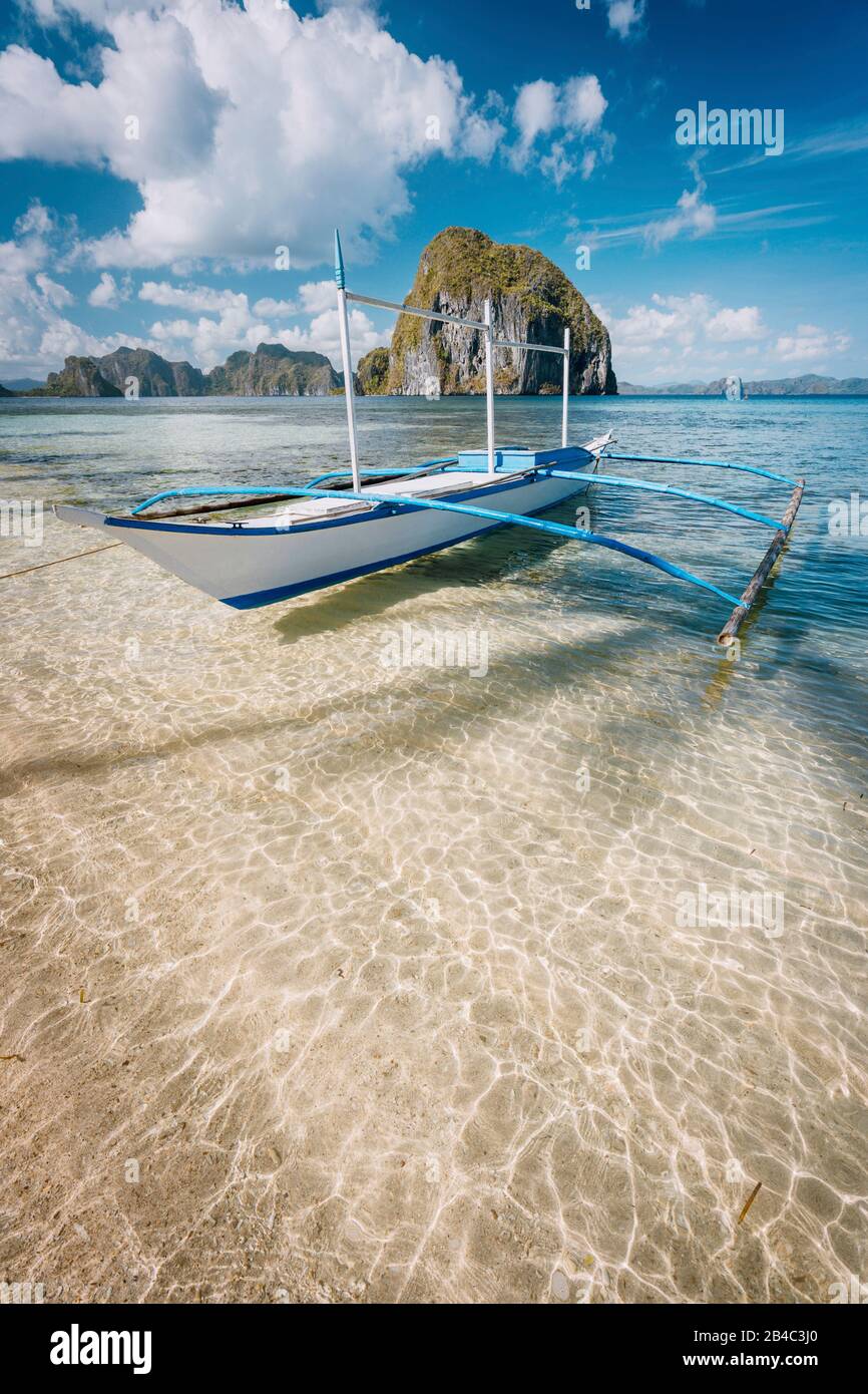 Philippines unique places incredible nature hi-res stock photography ...
