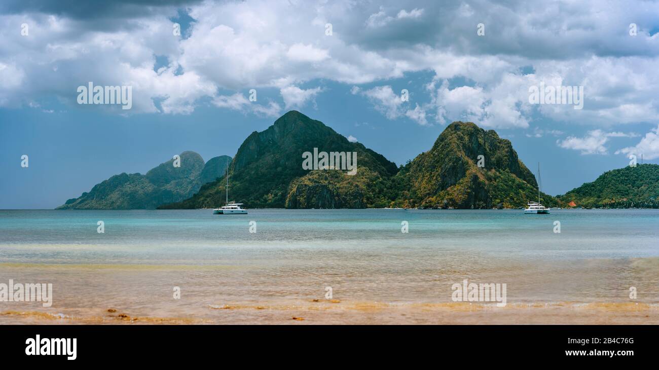 Panoramic scenery from Corong Corong Beach, El Nido, Palawan ...