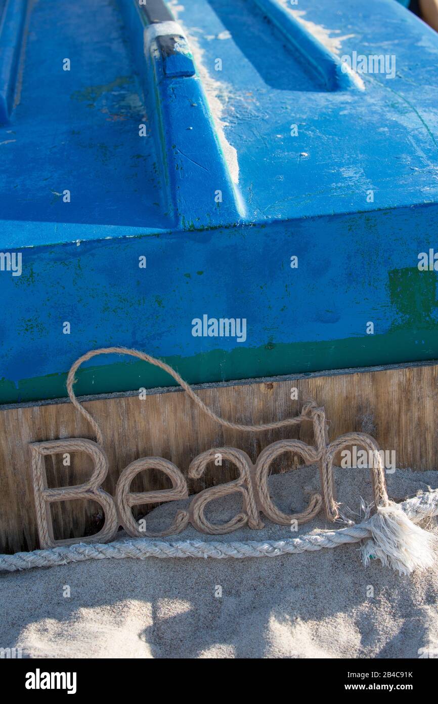 Leaning boat hi-res stock photography and images - Alamy