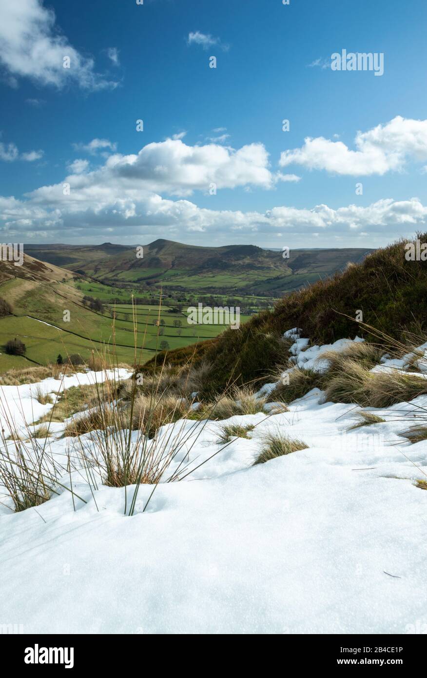 Edale Valley in the snow, Peak District, Derbyshire Stock Photo - Alamy