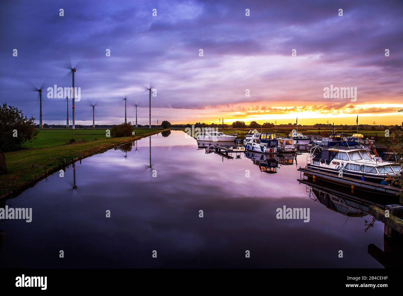 Germany, Lower Saxony, Dykhausen, Sande, marina Stock Photo - Alamy