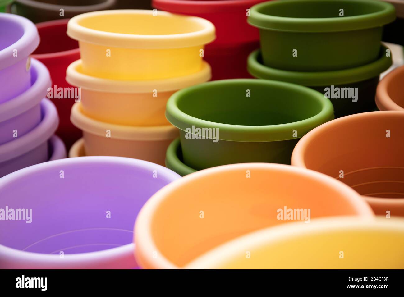 Multi colored pots hi-res stock photography and images - Alamy