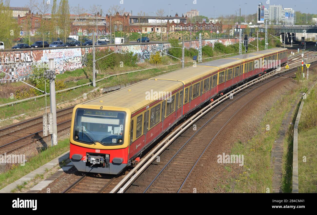 S bahn ring hi-res stock photography and images - Alamy