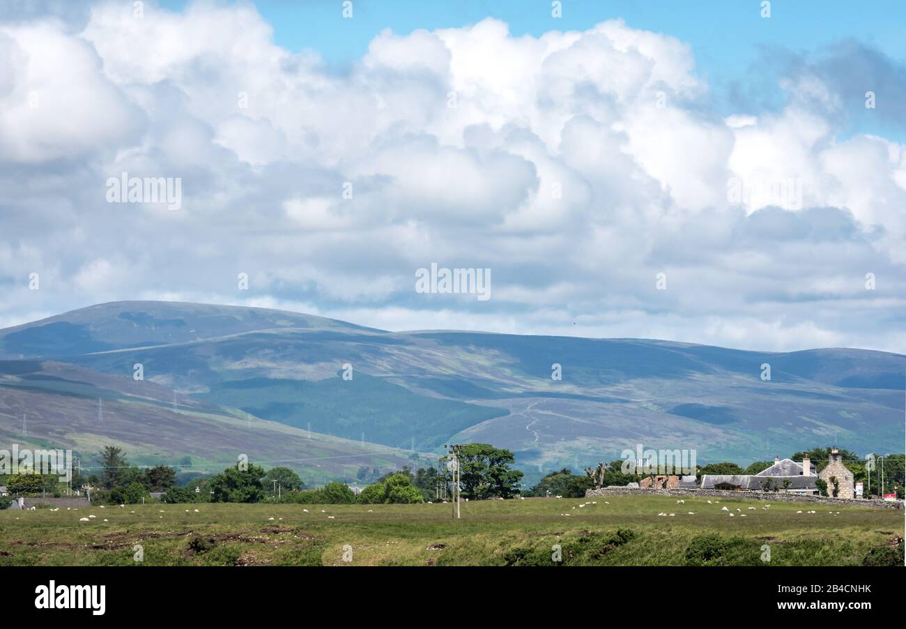 Lowlands of scotland hi-res stock photography and images - Alamy