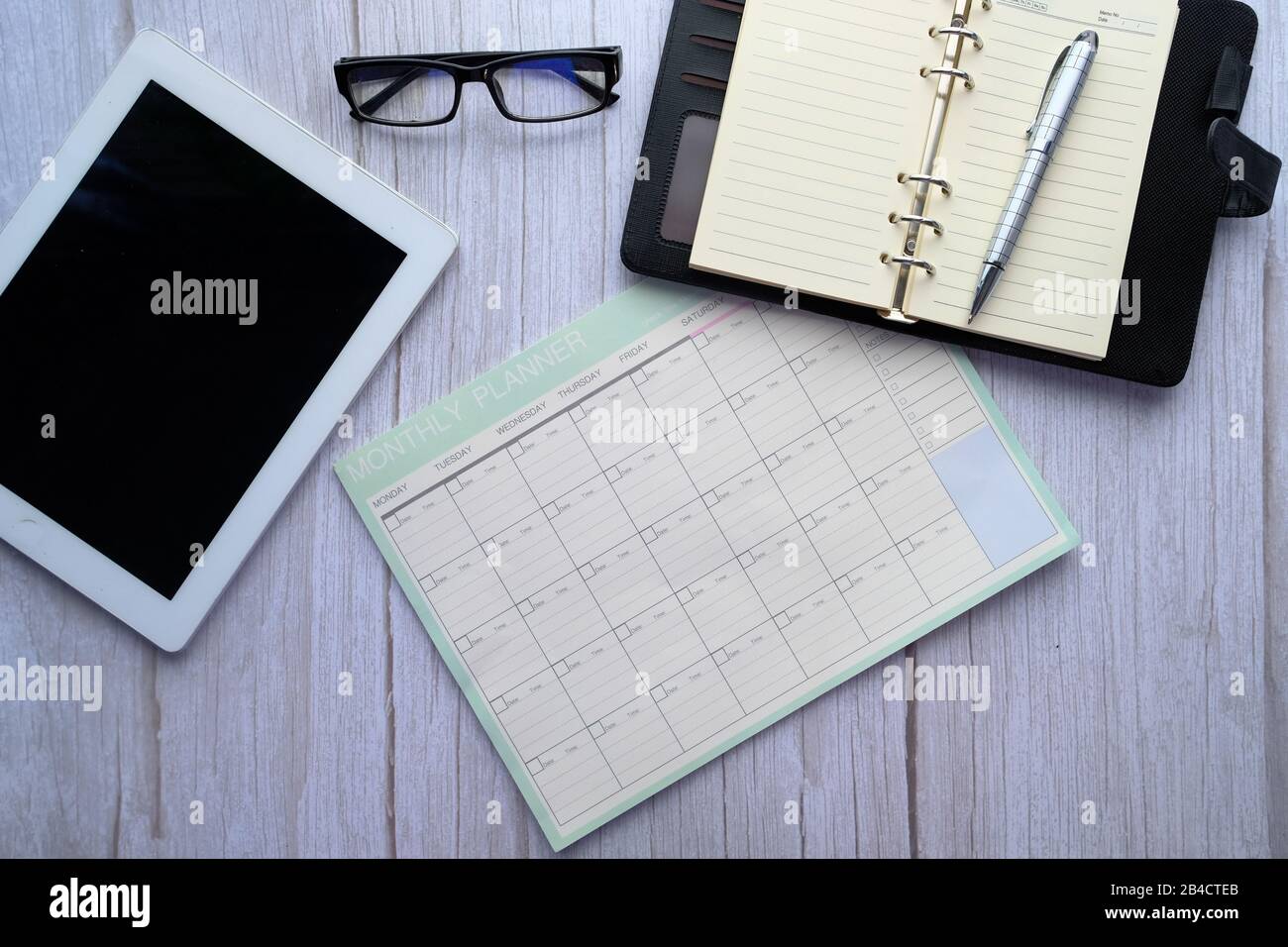 Female event planner hi-res stock photography and images - Alamy