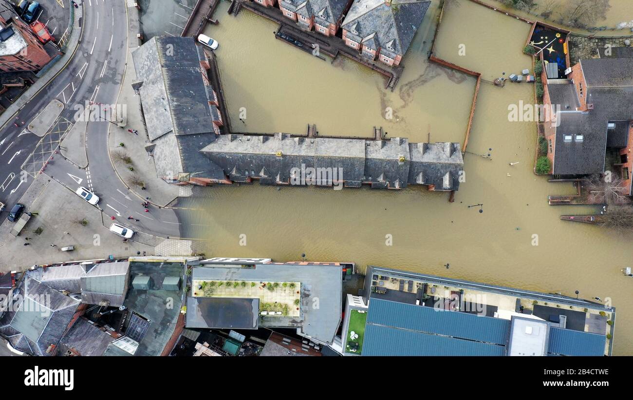River Severn in flood in Castle Foregate area Shrewsbury Shropshire ...