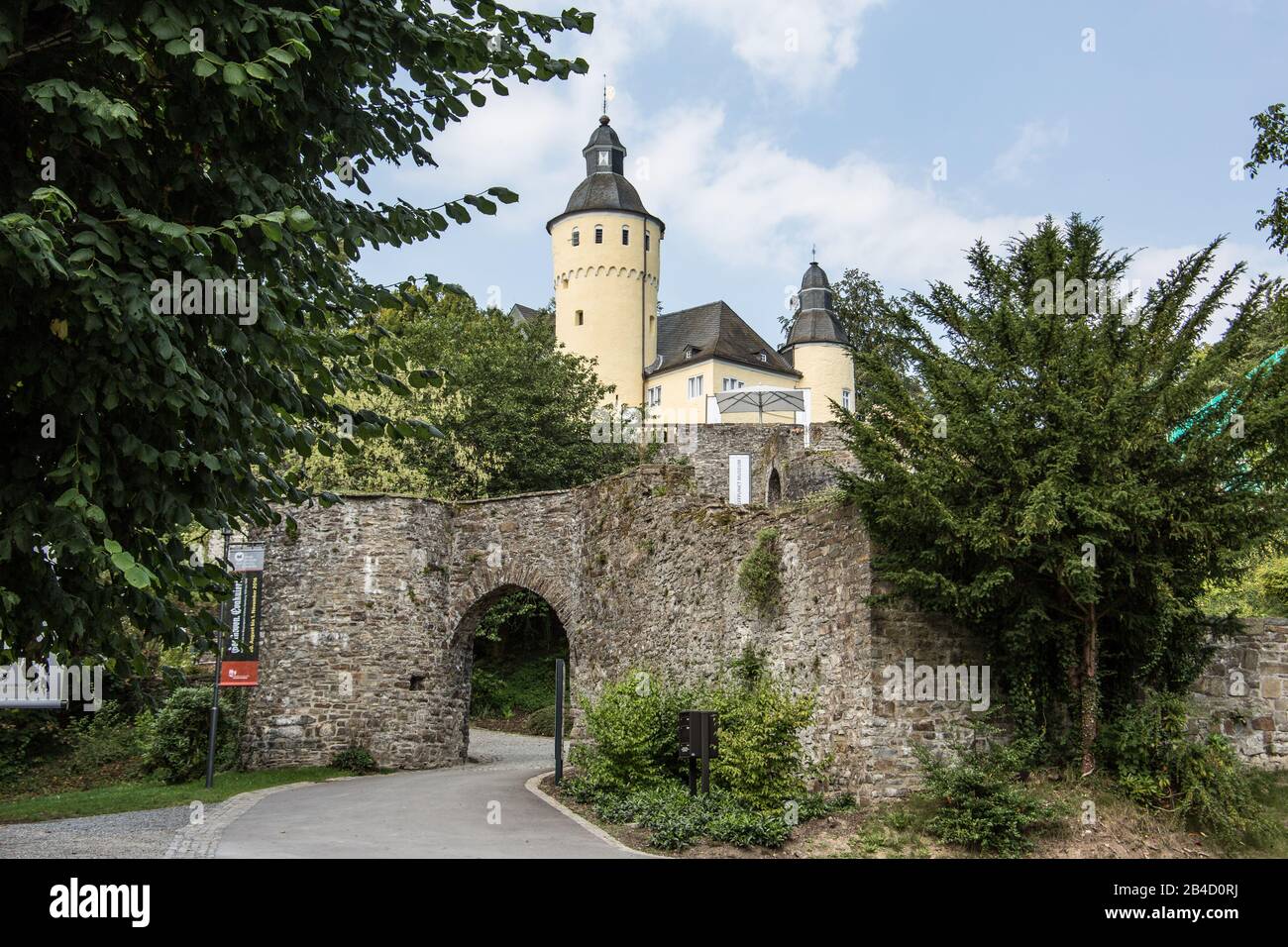 Homburg Castle in Nümbrecht Stock Photo - Alamy