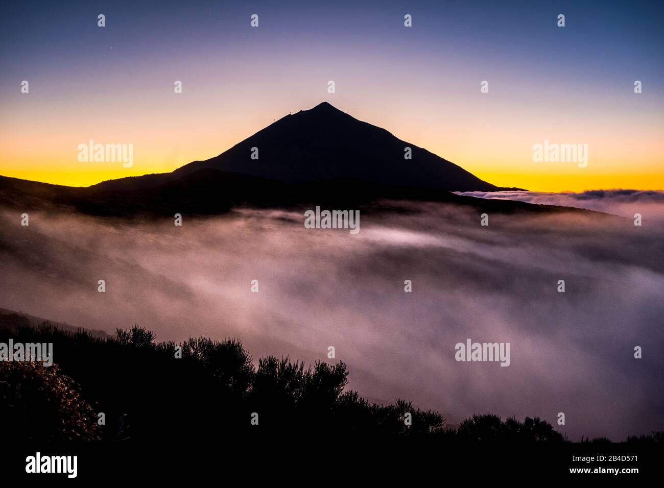 Beautiful el teide tenerife vulcan landscape with high top and clouds ...