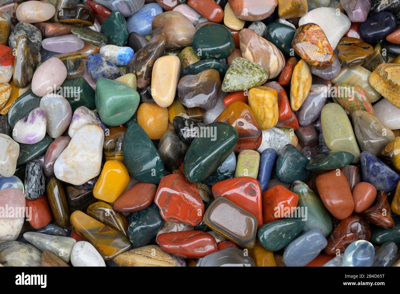 Colorful pebbles hi-res stock photography and images - Alamy