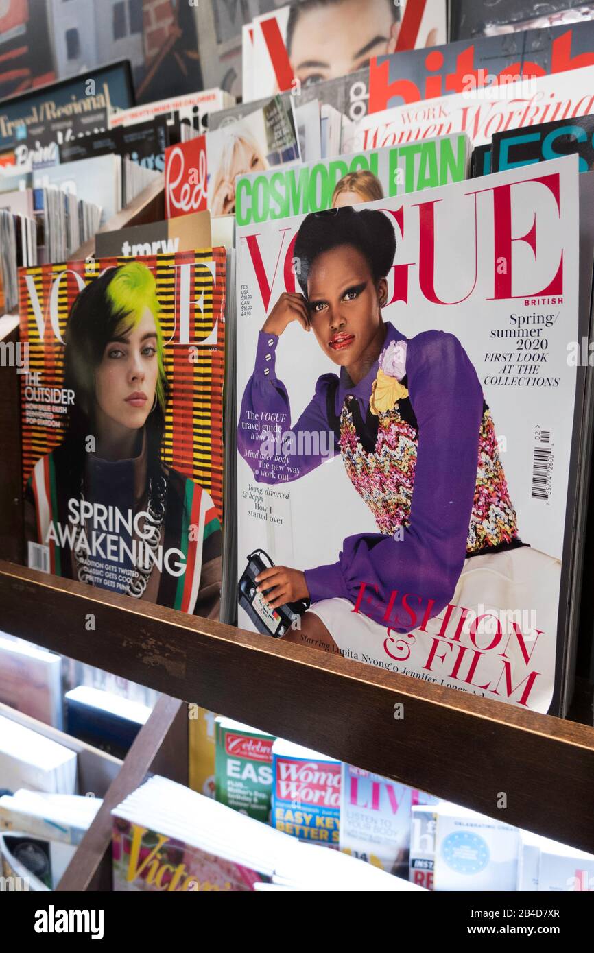 Fashion magazines newsstand hi-res stock photography and images - Alamy