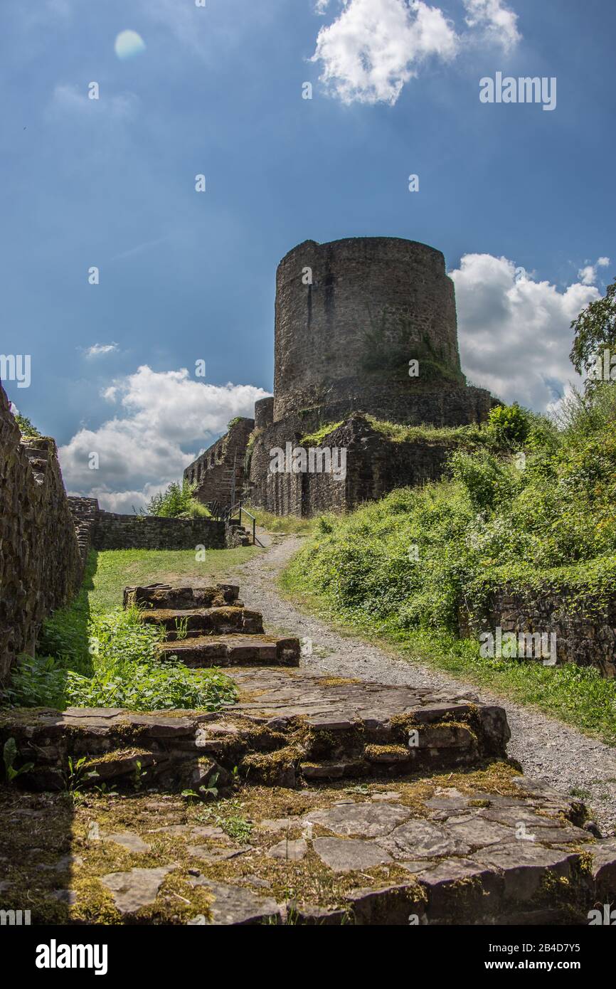 Old windeck castle hi-res stock photography and images - Alamy