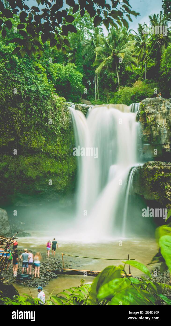 Indonesia vertical orientation hi-res stock photography and images - Alamy
