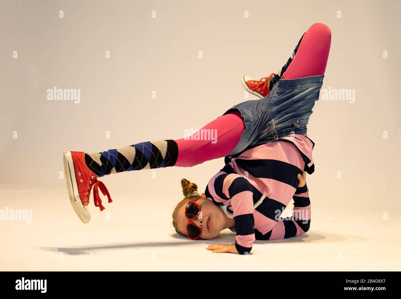 Breakdance Head High Resolution Stock Photography and Images - Alamy