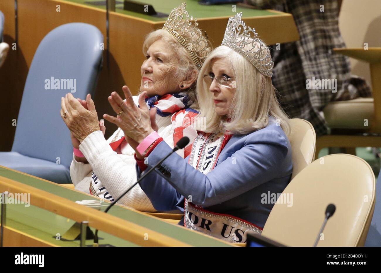 Beauty pageant sash hi-res stock photography and images - Alamy