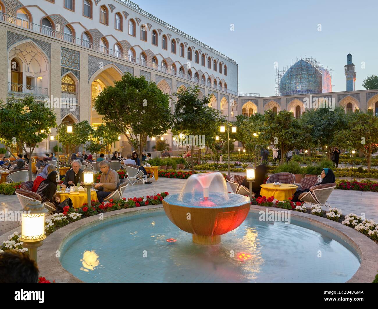 The courtyard of the luxurious Hotel Abbasi with garden and tea house ...