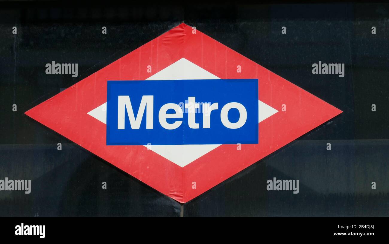Sign of metro station Opera, Madrid, Spain, Europe Stock Photo - Alamy