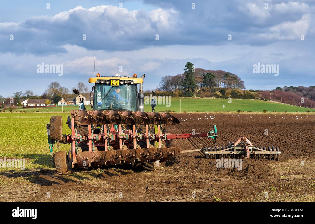 Lhanbryde, Moray, UK. 6th Feb, 2020. UK. This is Bill Smith ploughing ...