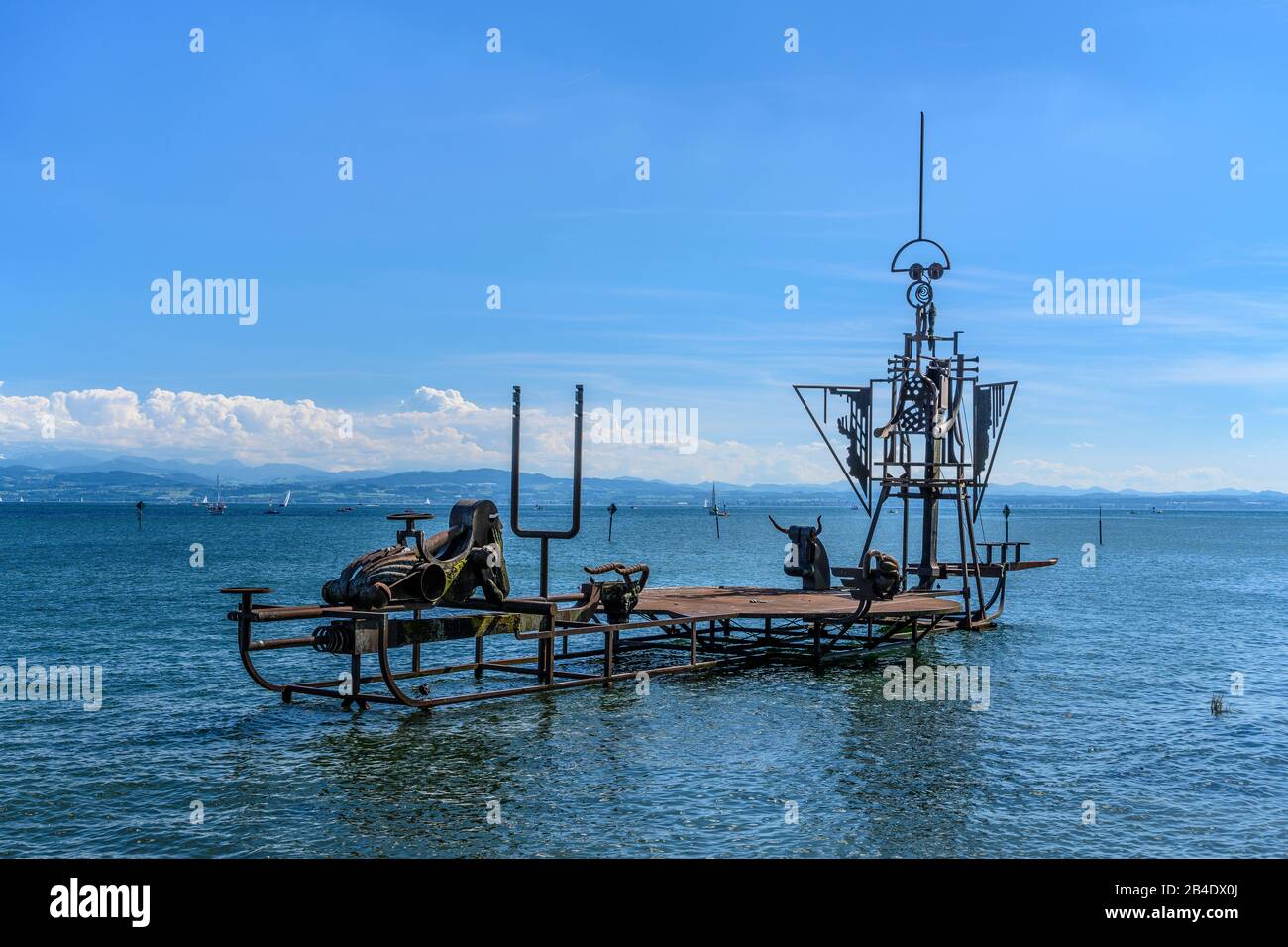 Deutschland, Baden-Württemberg, Bodensee, Friedrichshafen, Skulptur ...