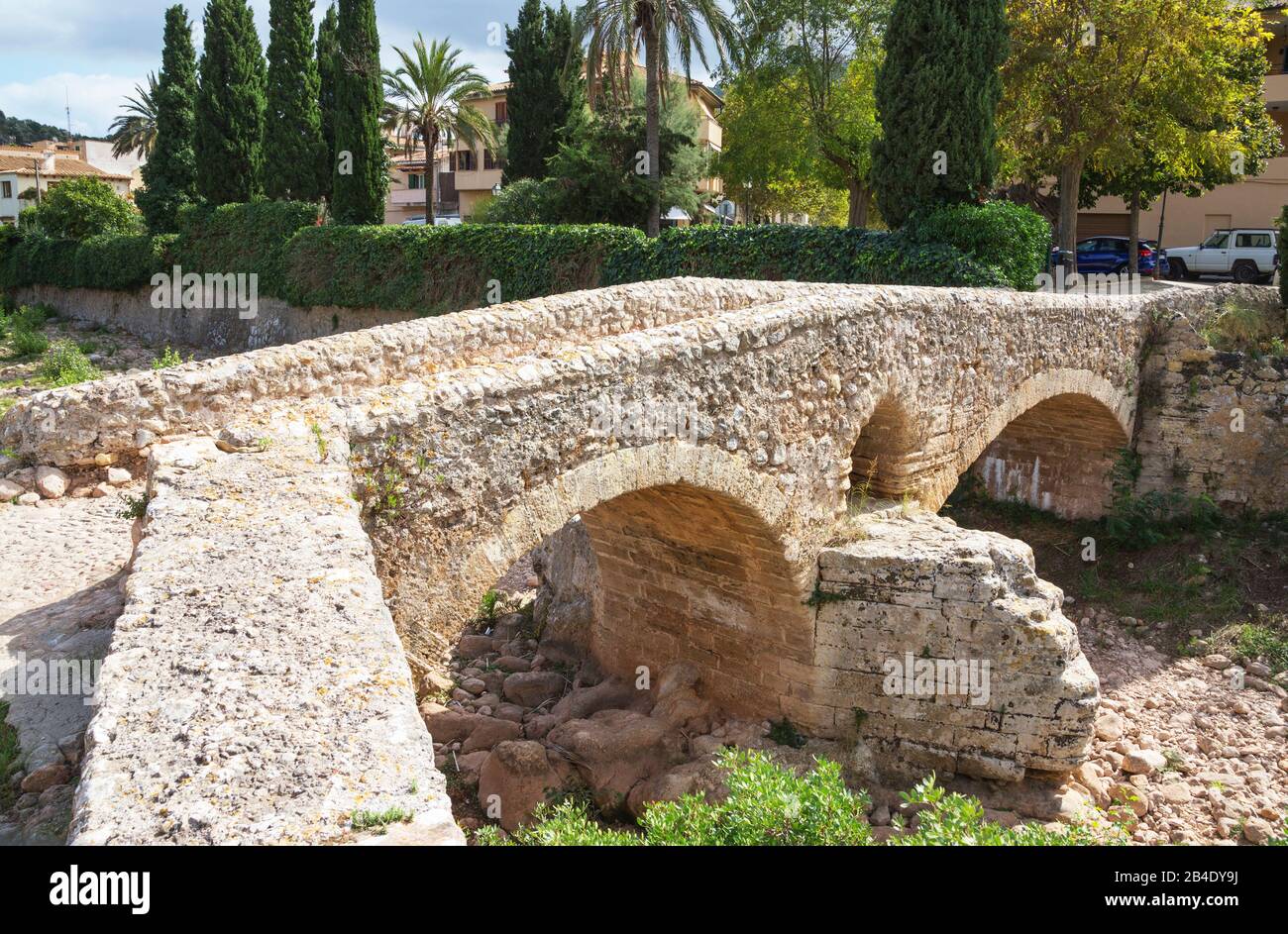 Old Roman double arch stone bridge, Pollenca, Mallorca, Balearic ...