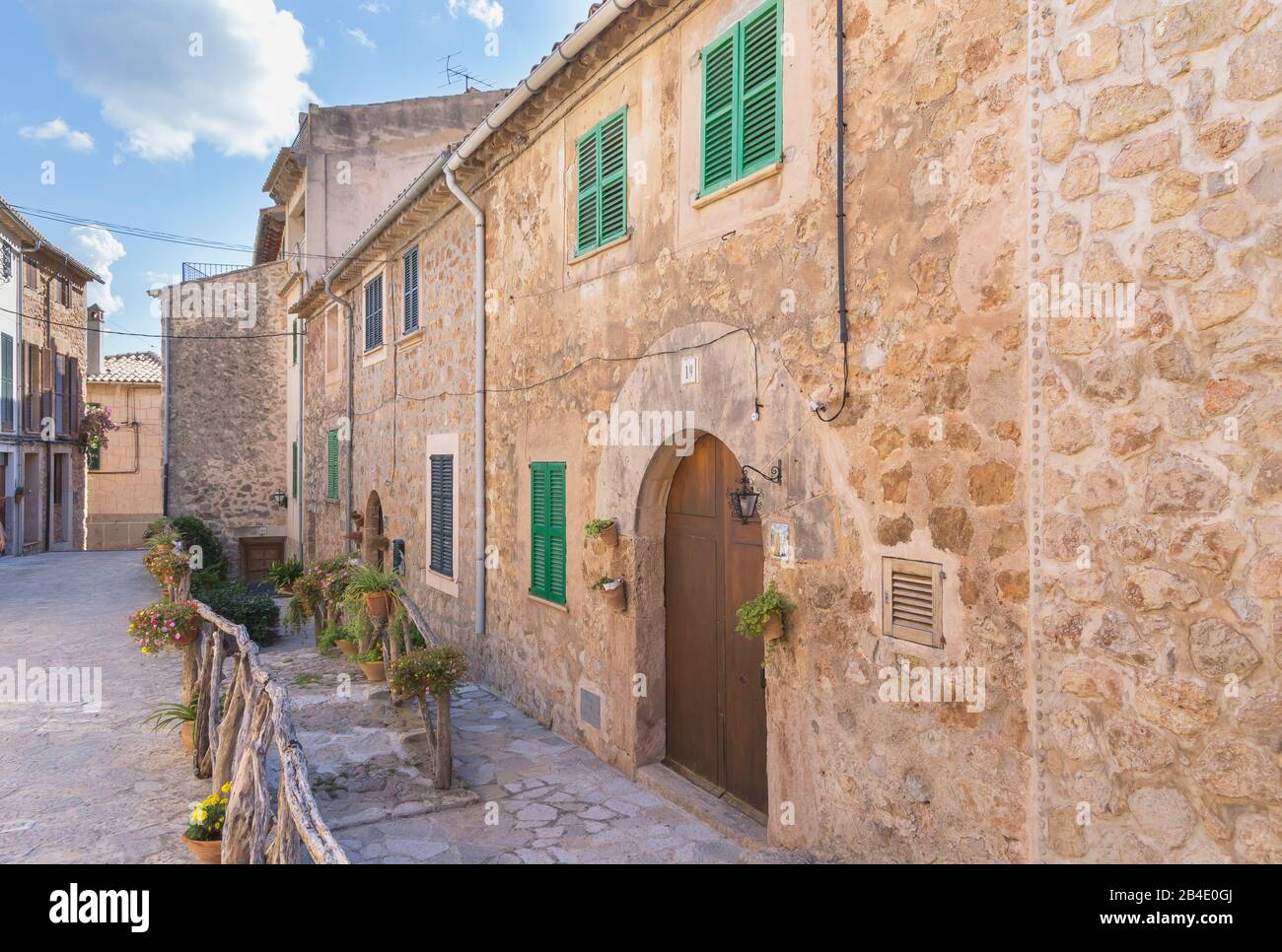 Medieval mallorca hi-res stock photography and images - Alamy