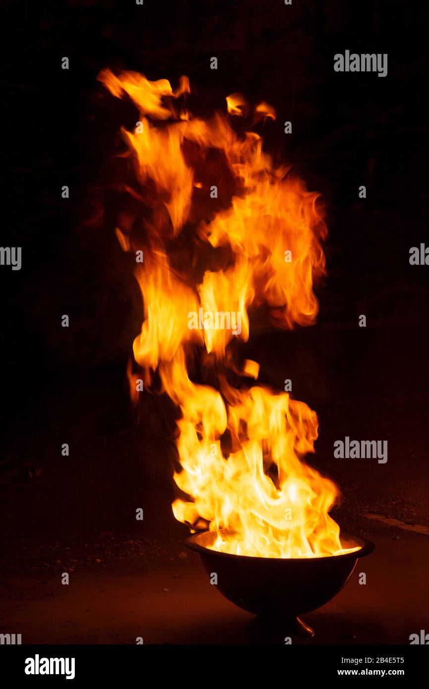 Oil firing hi-res stock photography and images - Alamy