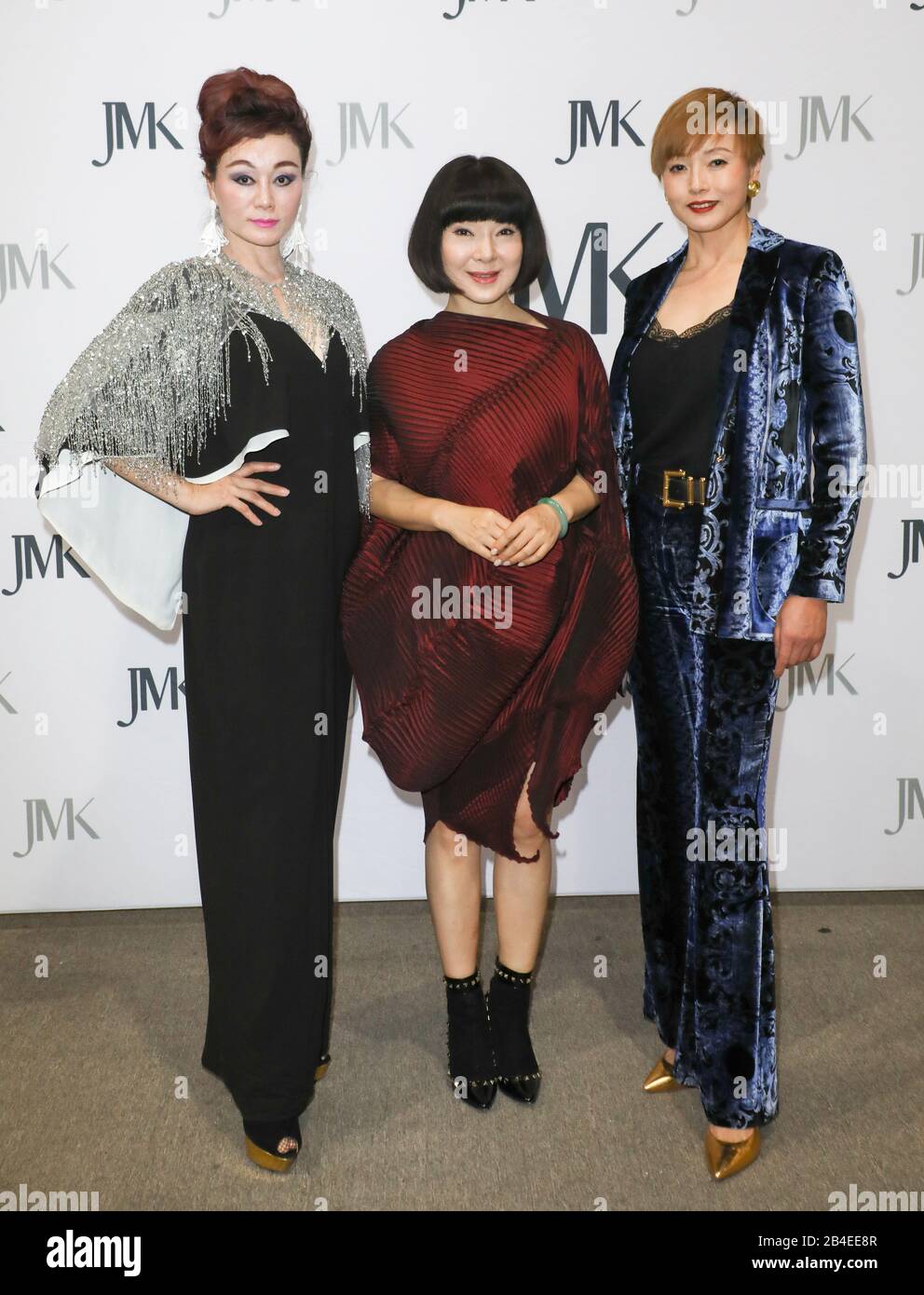 Chinese american singer hi-res stock photography and images - Alamy