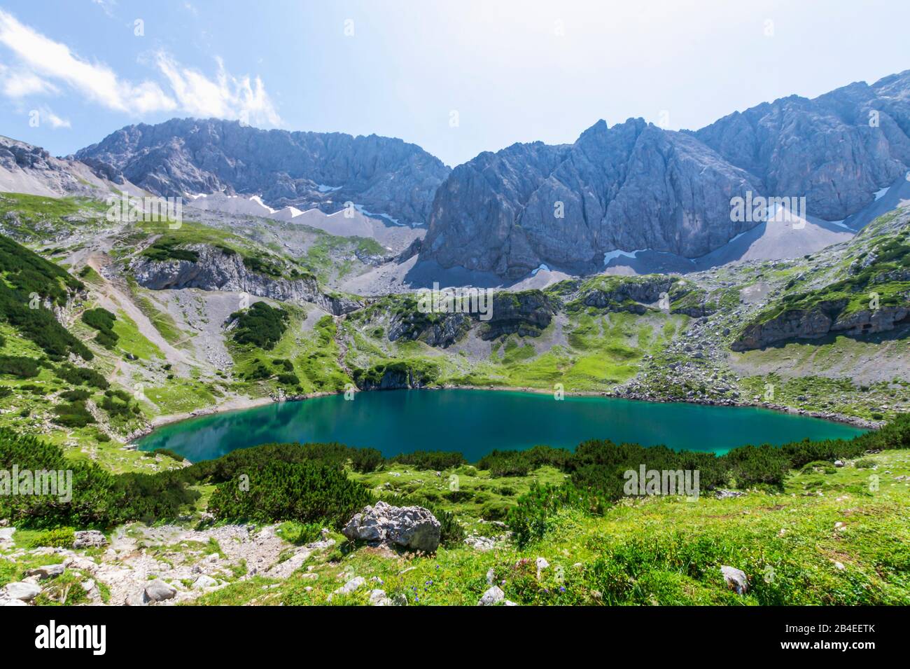 Dragon lake hi-res stock photography and images - Alamy