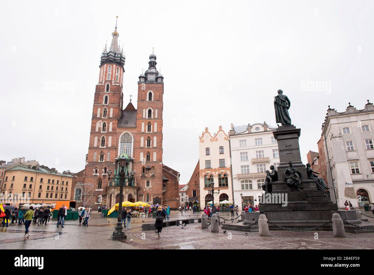 Rynek Glowny Central Square, Old Town Krakow, Poland Stock Photo - Alamy