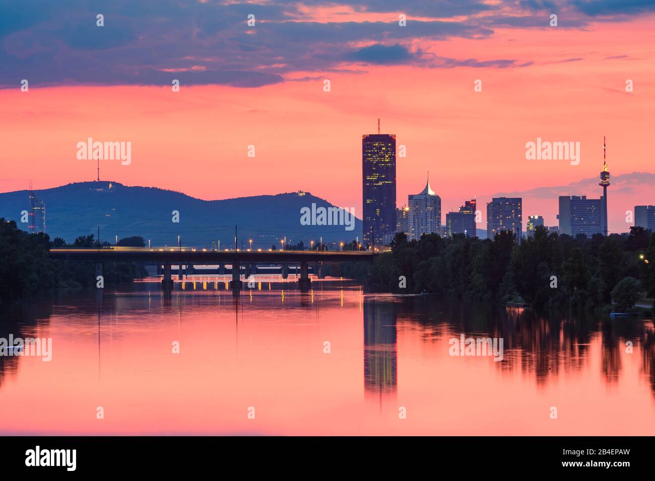 Donaucity in 22 donaustadt hi-res stock photography and images - Alamy