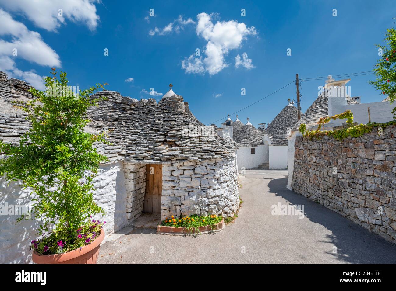 Alberobello, Provinz Bari, Salento, Apulien, Italien, Europa. Die ...