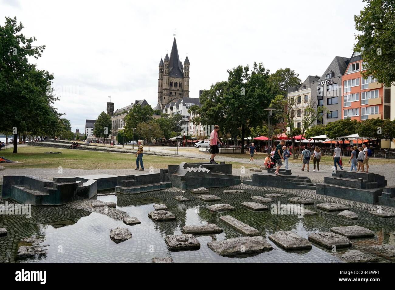 Sculpture cologne park germany hi-res stock photography and images - Alamy
