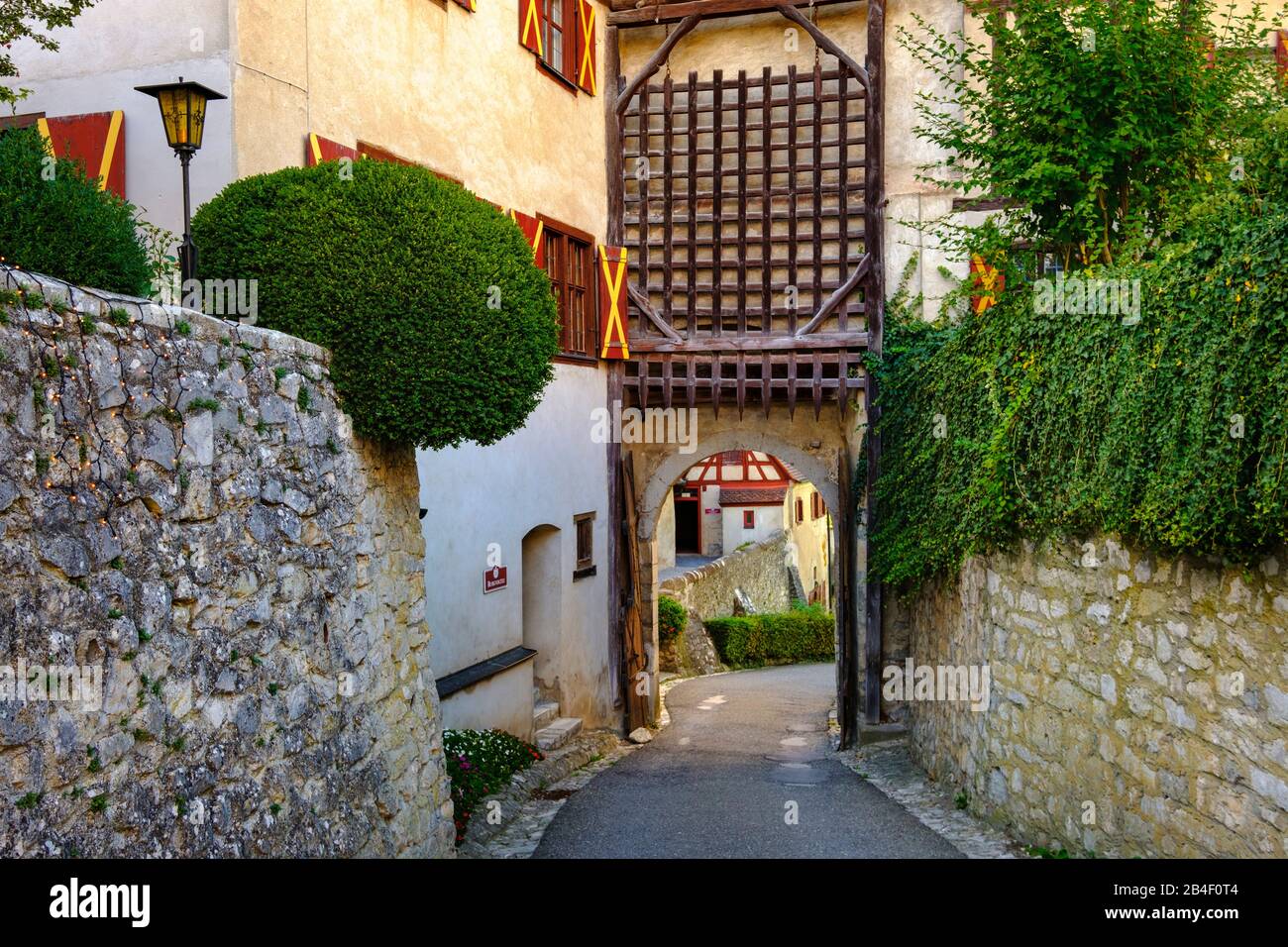 Portcullis gate hi-res stock photography and images - Alamy