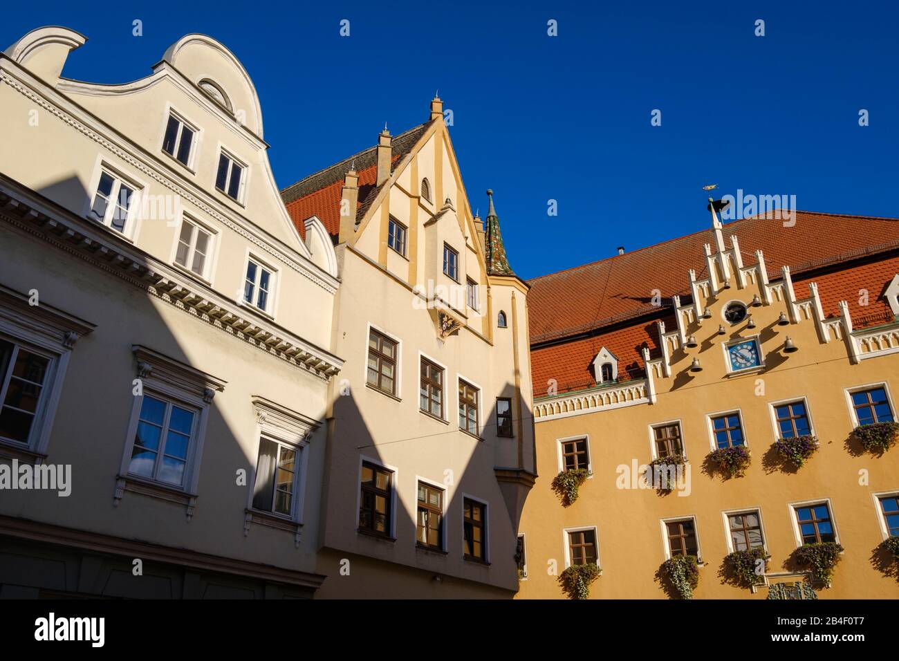 Facades of houses with town hall, old town, Donauwörth, district Donau ...