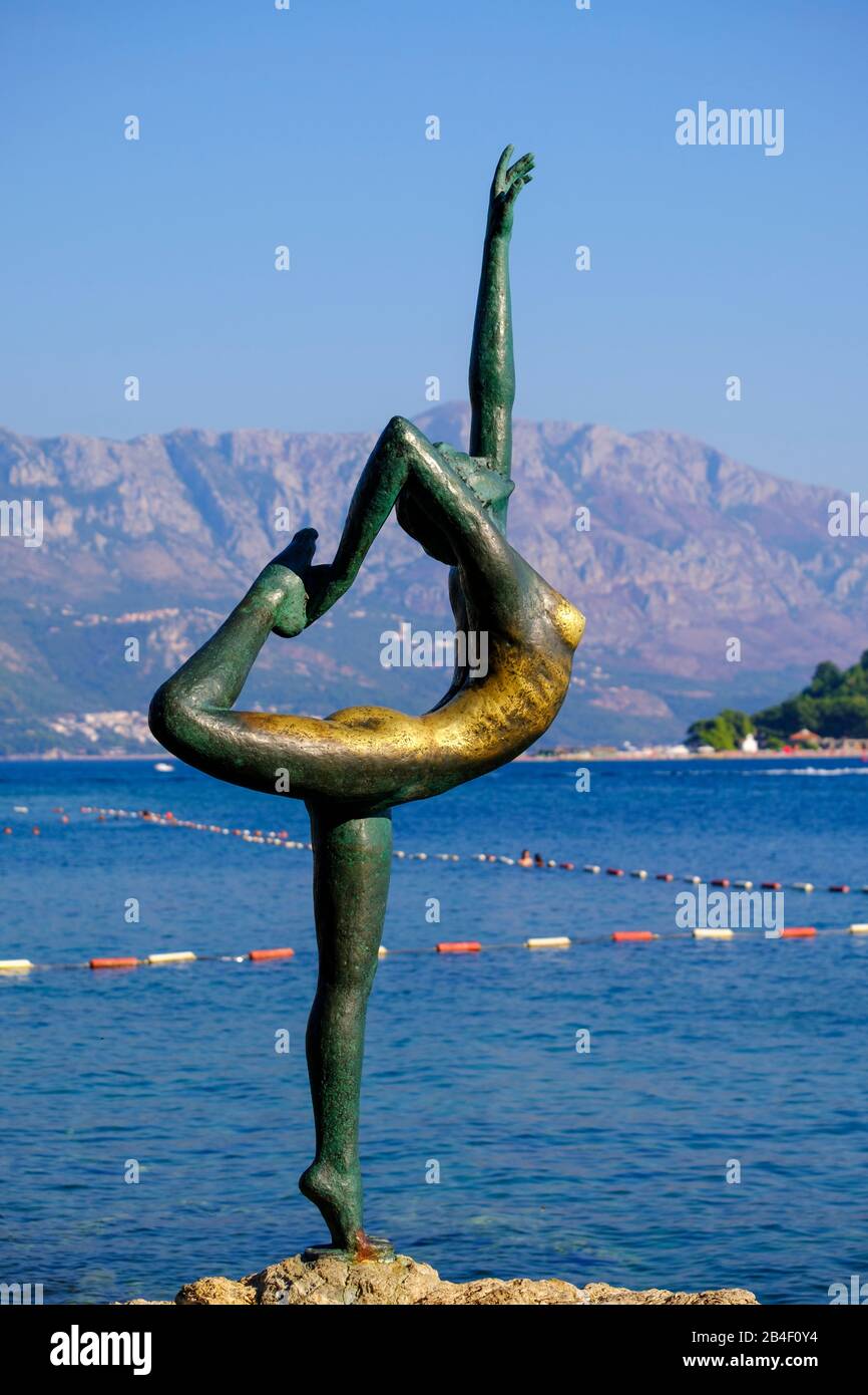 Budva ballerina statue hi-res stock photography and images - Alamy