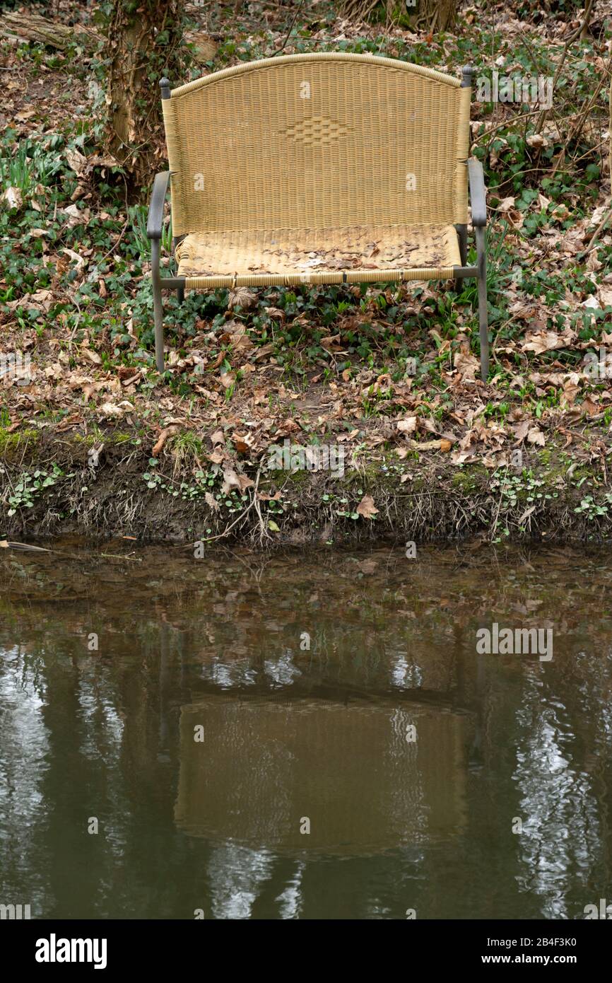 Bench by stream hi-res stock photography and images - Alamy