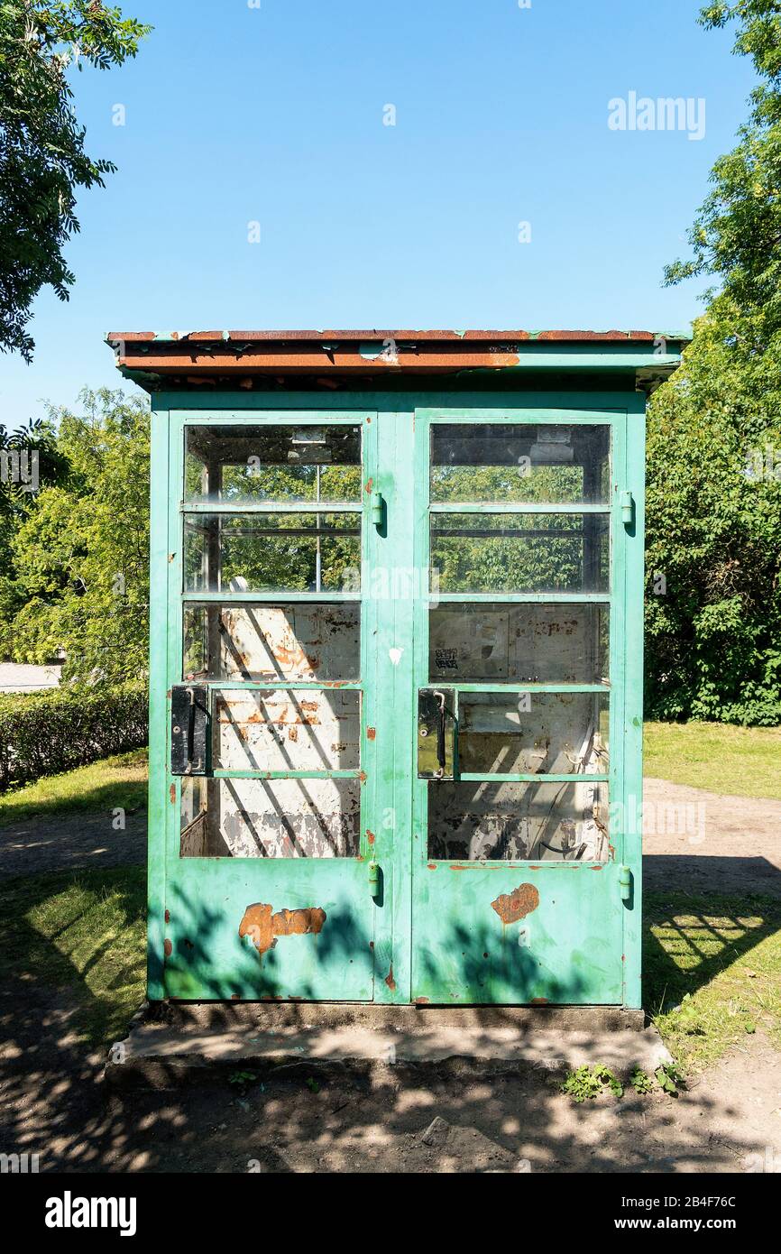 Old Phone Booths High Resolution Stock Photography and Images - Alamy