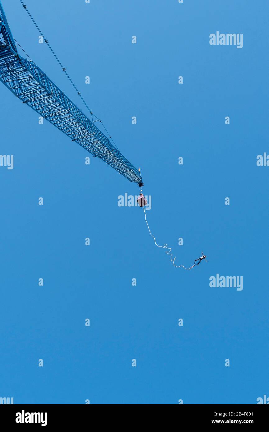 Bungee man hi-res stock photography and images - Alamy