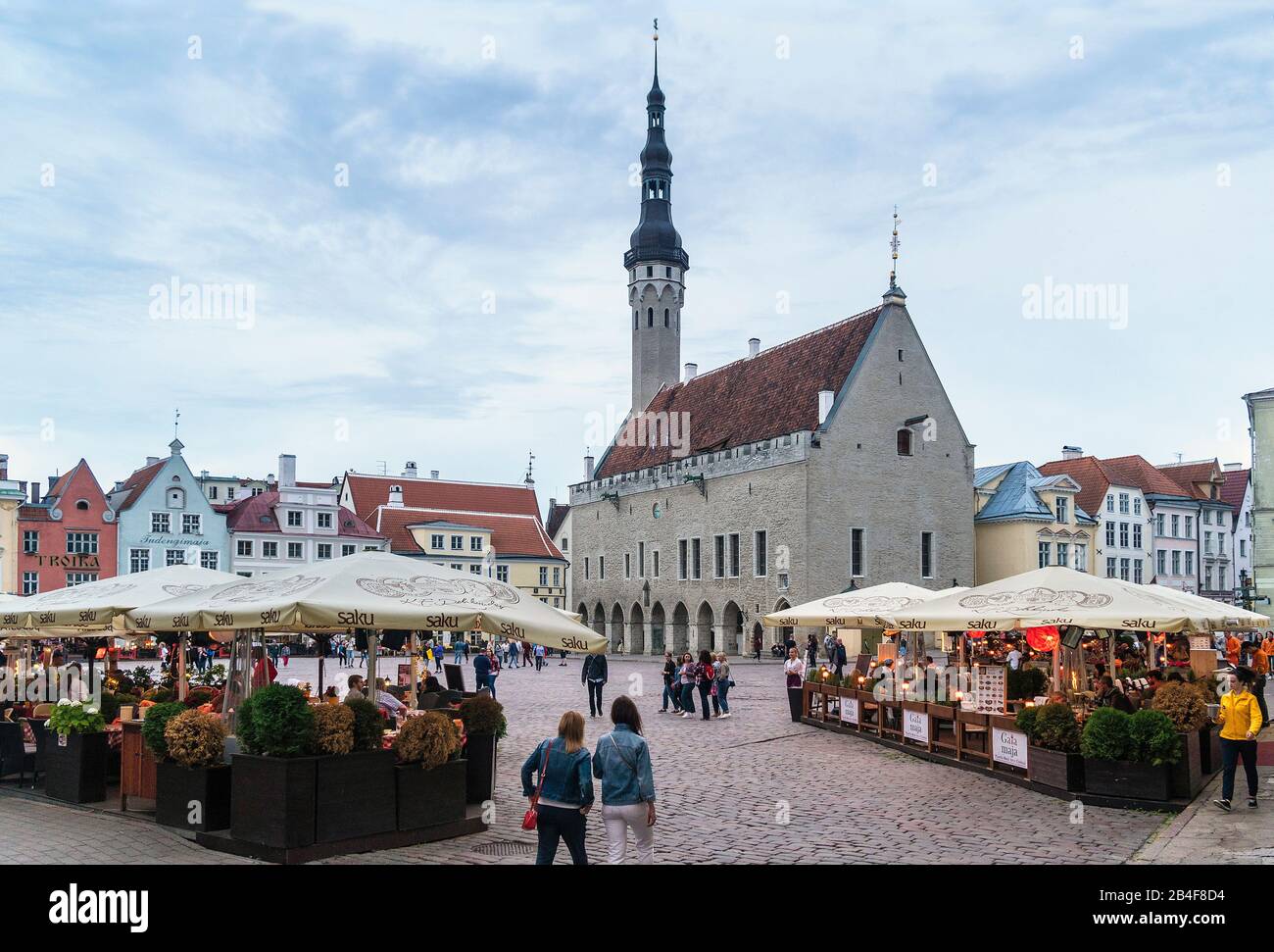 Medieval drinking hall hi-res stock photography and images - Alamy