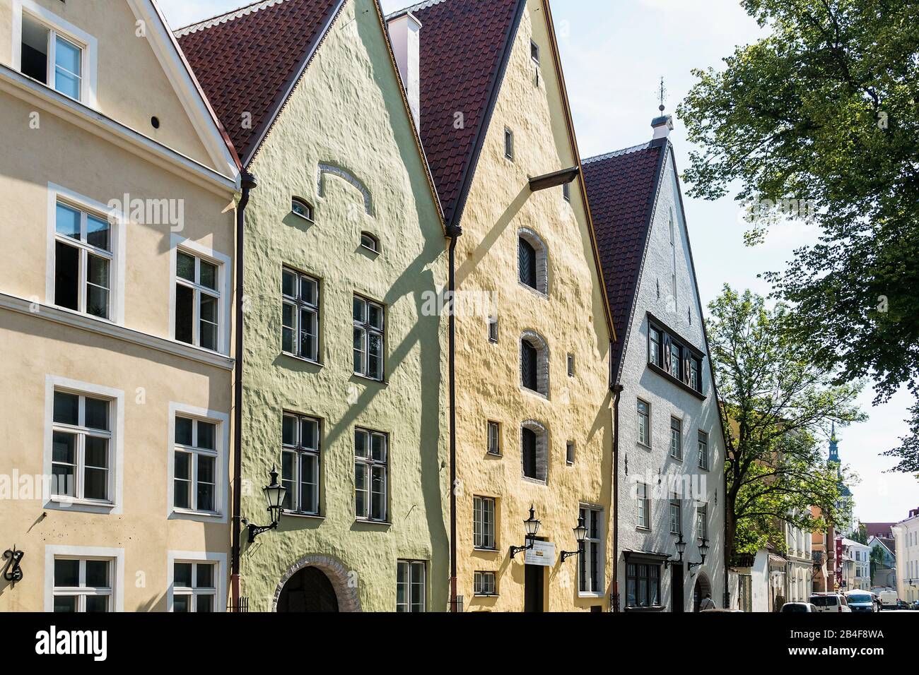 Late gothic trading and storage houses hi-res stock photography and ...