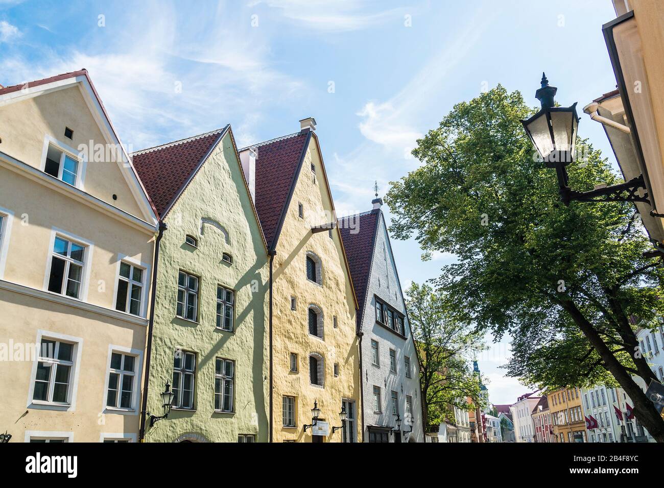 Late gothic trading and storage houses hi-res stock photography and ...