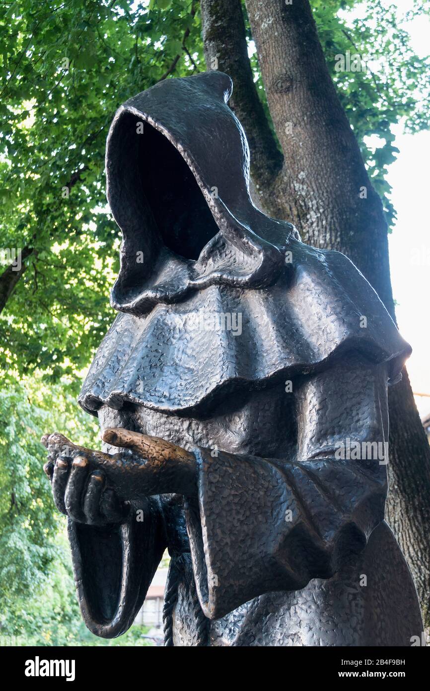 Faceless sculpture hi-res stock photography and images - Alamy